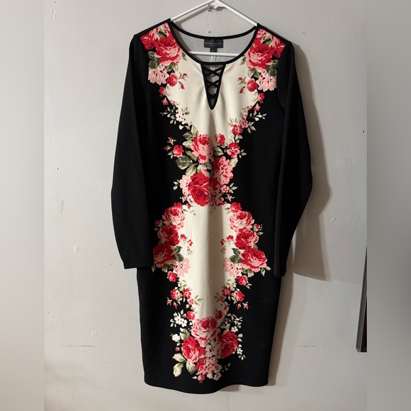 BOLD elements | Dresses | Nwt Bold Elements Cut To Curvefloral Black ...